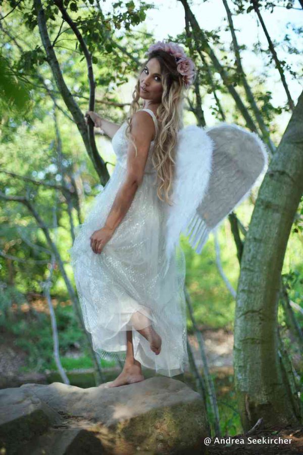 Engel Fotoshooting mit zauberhaften Engelfotos in Düsseldorf Köln NRW